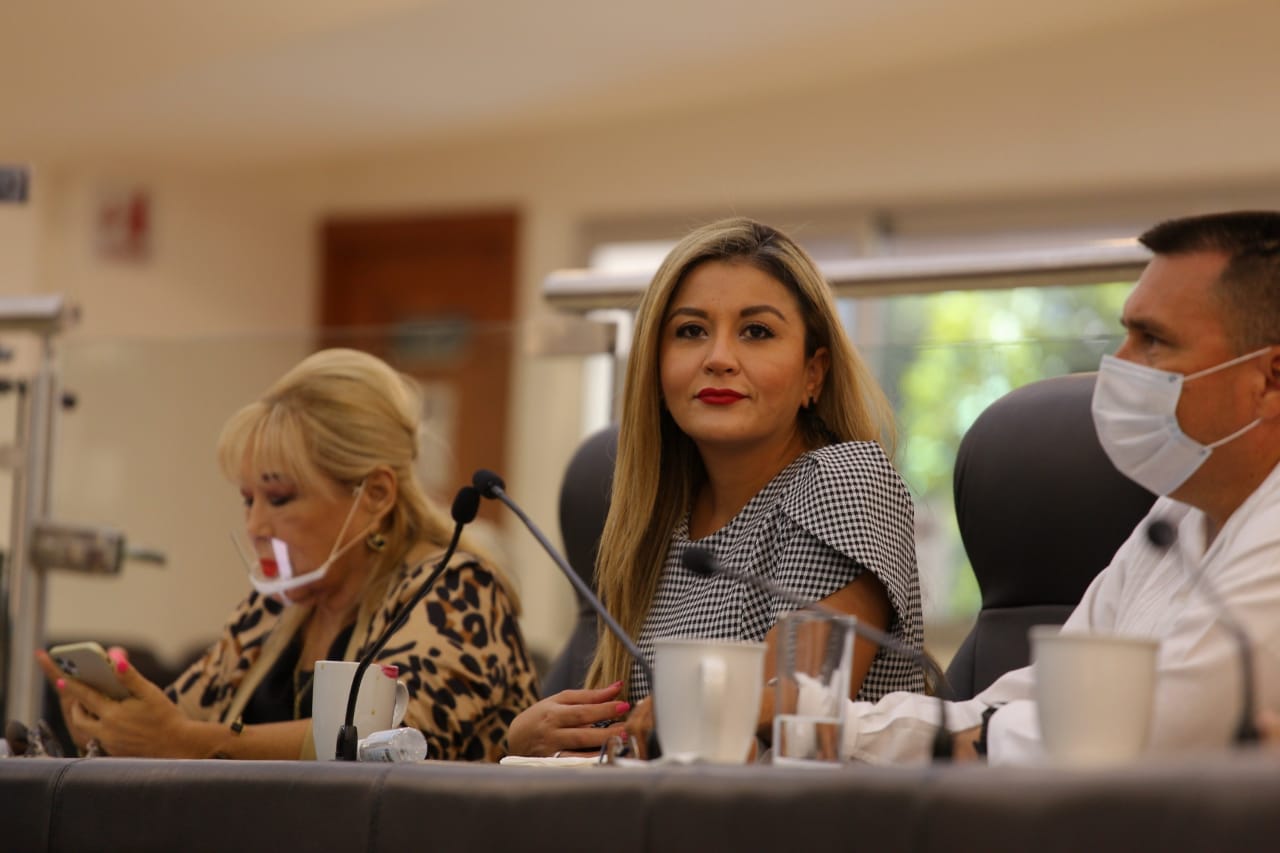 Celebra diputada Daniela Rubio civilidad durante el acto de ...