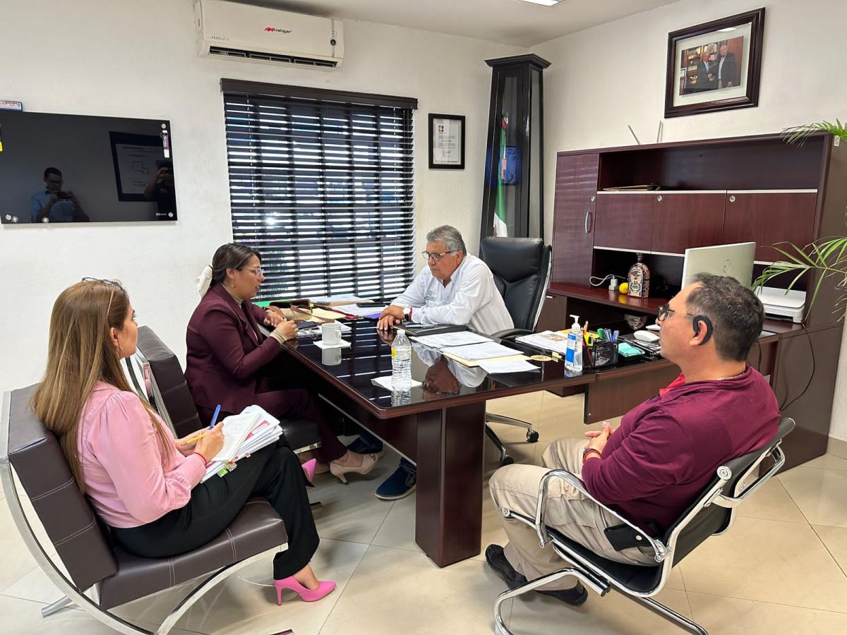 Revisamos presupuesto 2024 del Gobierno para mejorar a las comunidades: Diputada Teresita ...