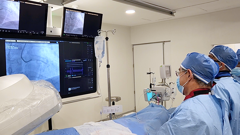 Hospital Salvatierra Recibe Equipo Digital de Última Generación para Cateterismos y Cirugías de ...